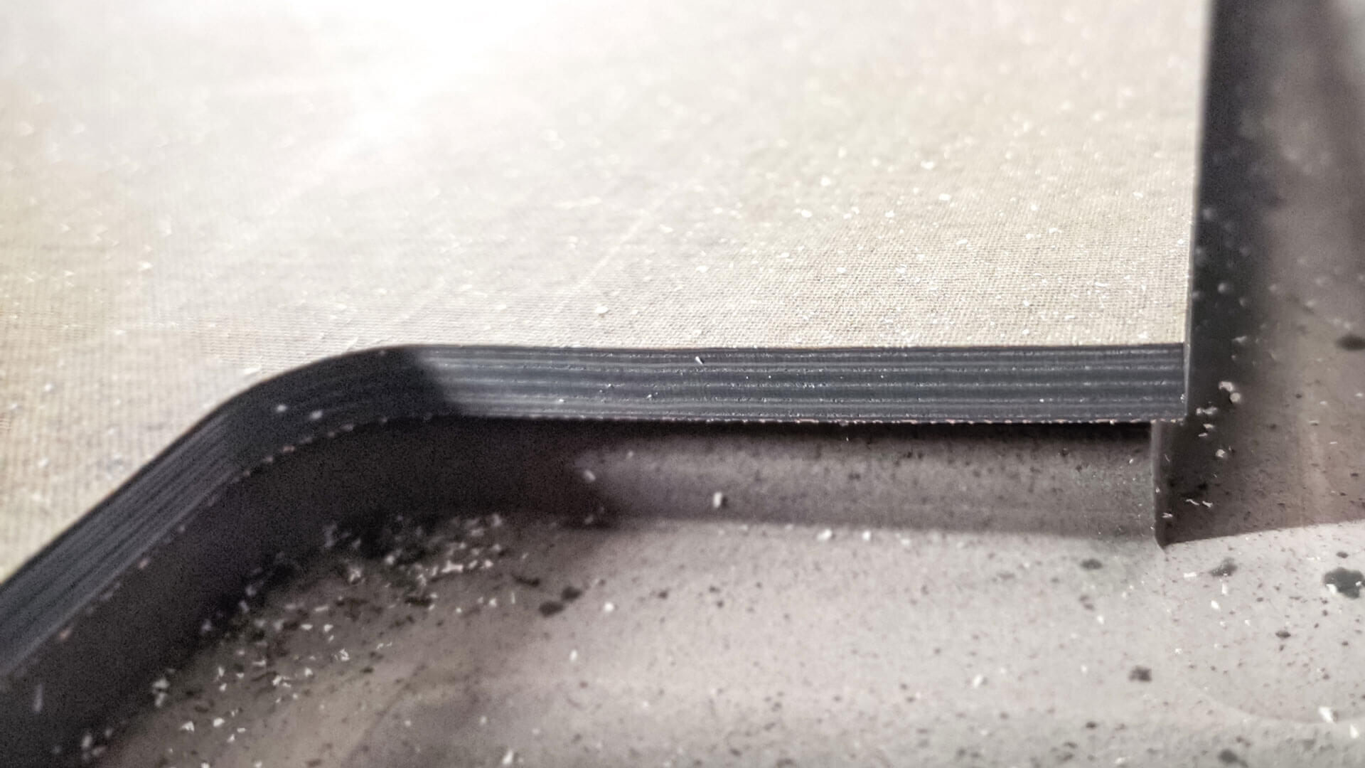 Trimming CFRP parts: Trimming